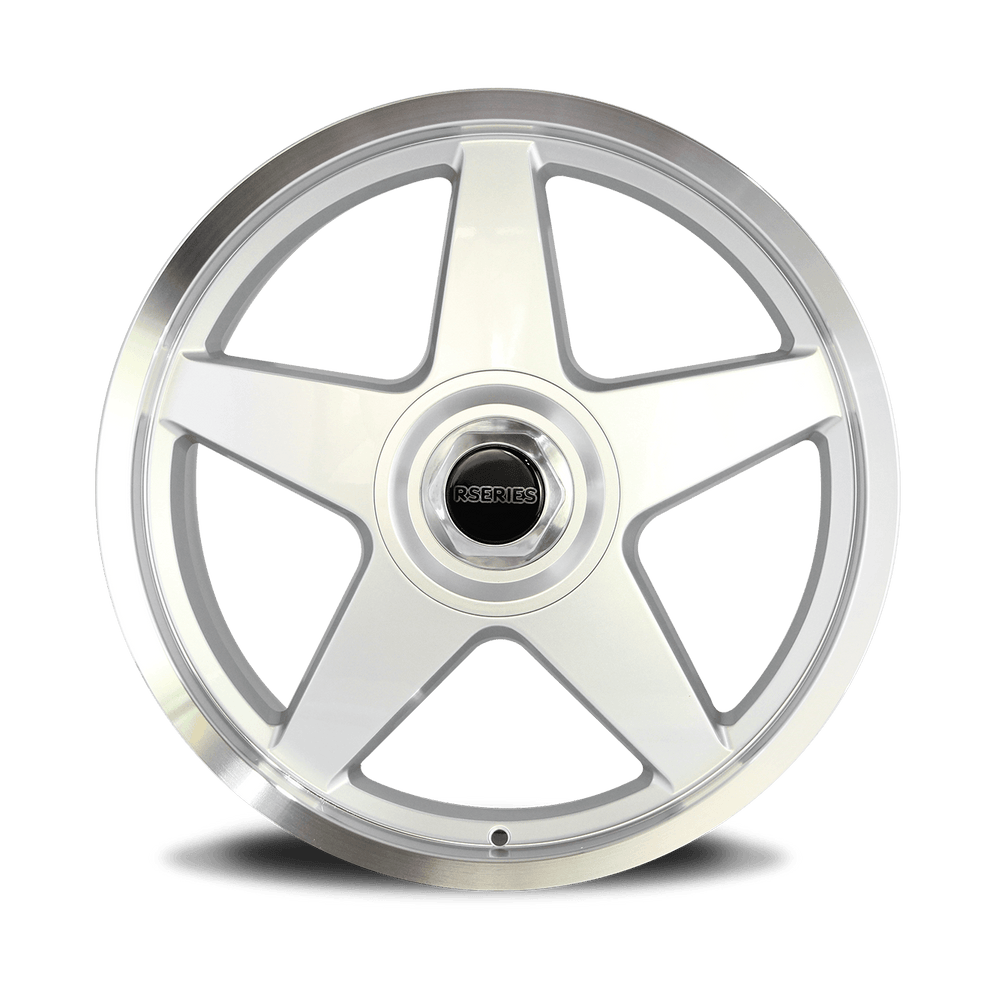 Holden 20 inch MOMO Star Style Wheels in Silver with Machined Lip CANN ...