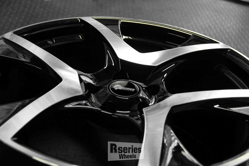 HSV 20 inch GEN-F2 Clubsport R8 Reproduction Wheels in Gloss Black ...
